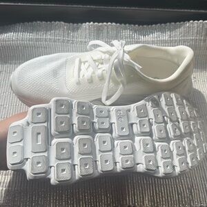 ALO Yoga | Shoes | Alo White Athletic Sneakers | Poshmark
